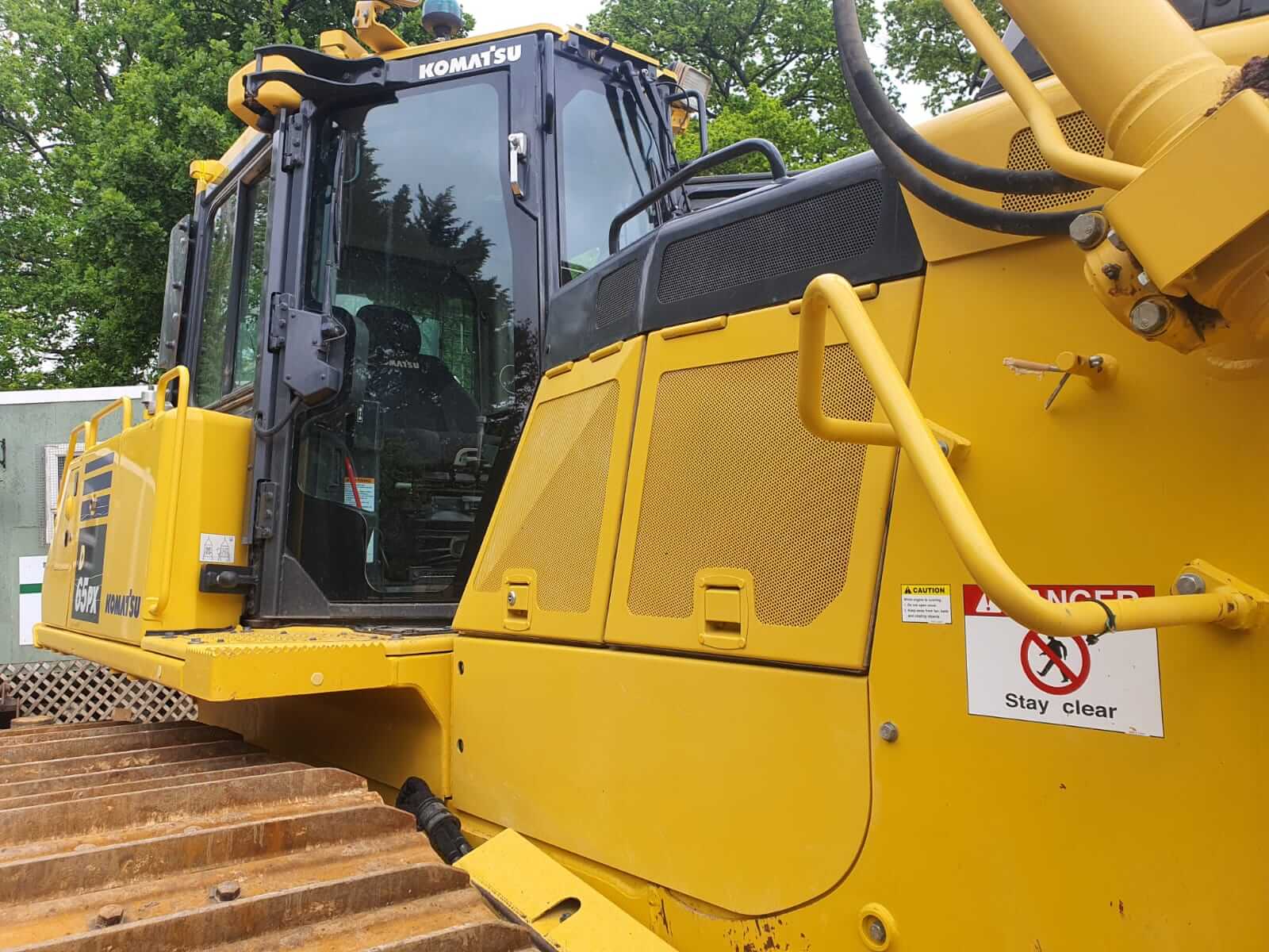 KOMATSU D65PX-18 70600 - Red Bull Equipment