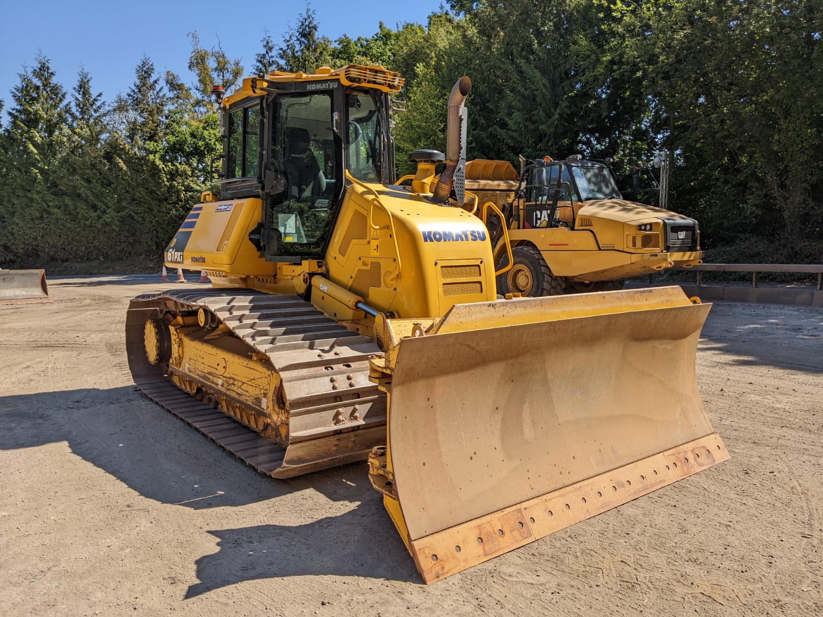 KOMATSU D61PXI-24 70670 - Red Bull Equipment