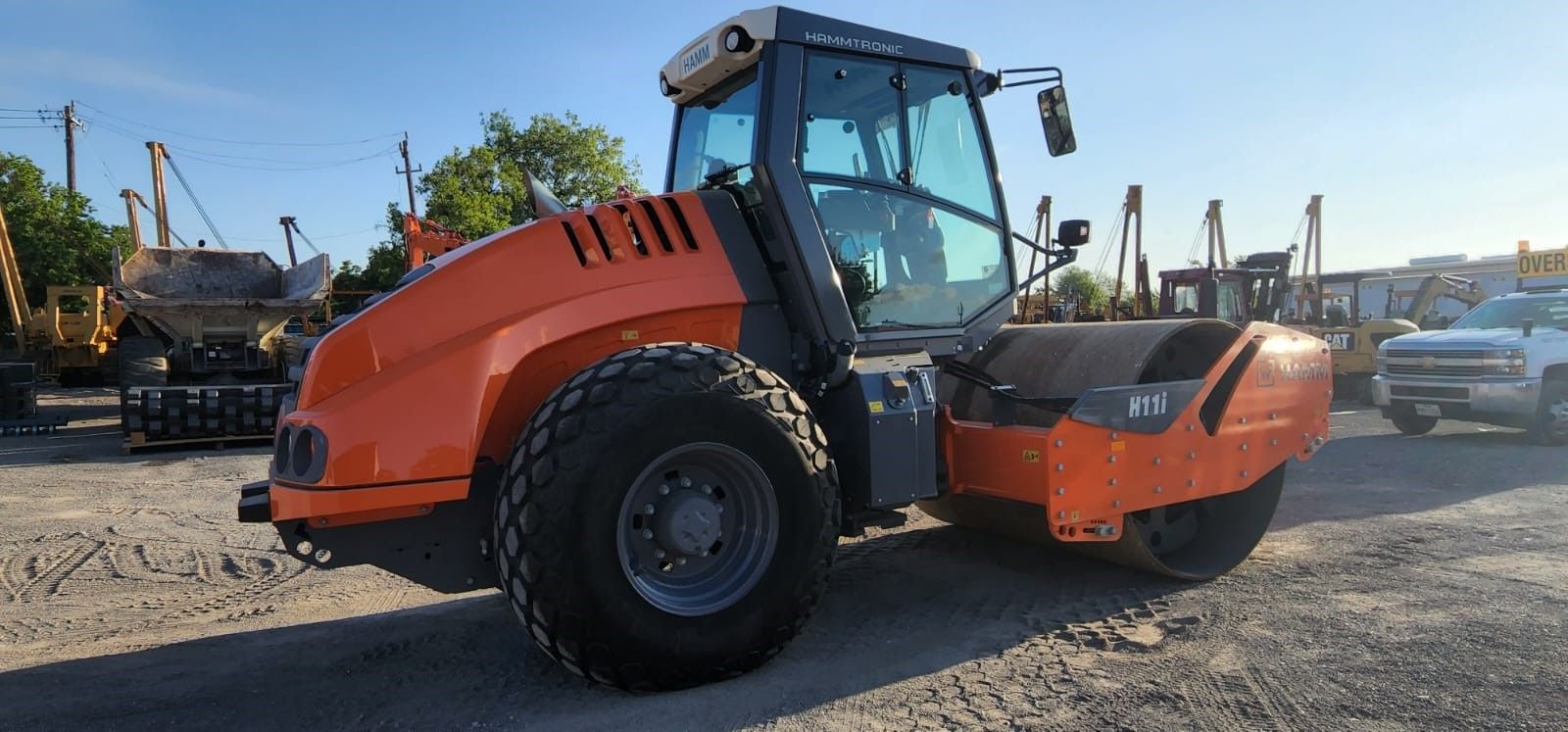 HAMM H11i 70708 - Red Bull Equipment