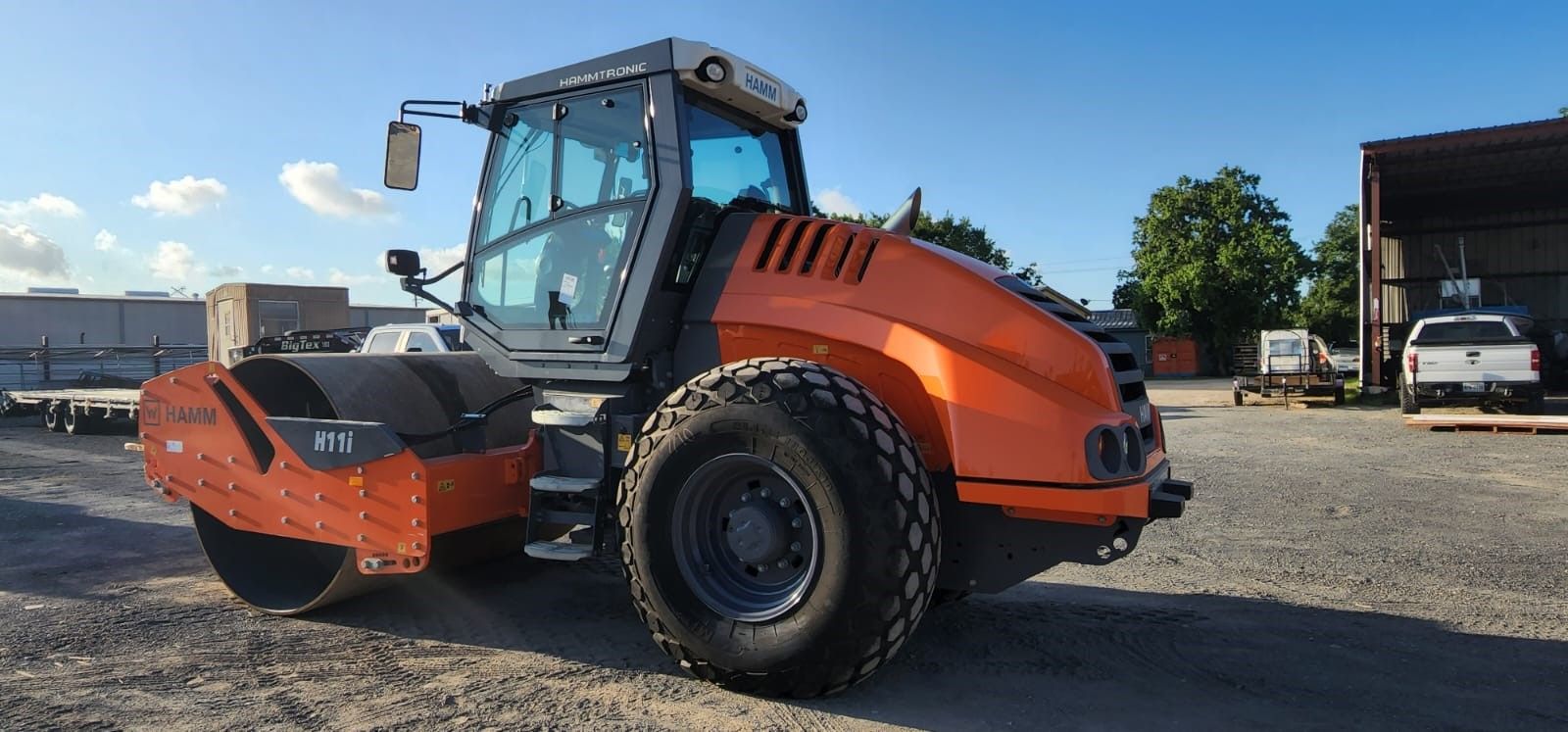 HAMM H11i 70708 - Red Bull Equipment