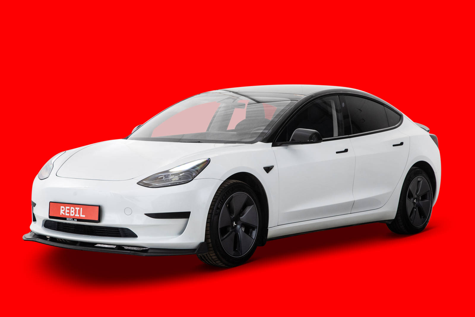 Rebil - Tesla Model 3 | 2023 | EF32185