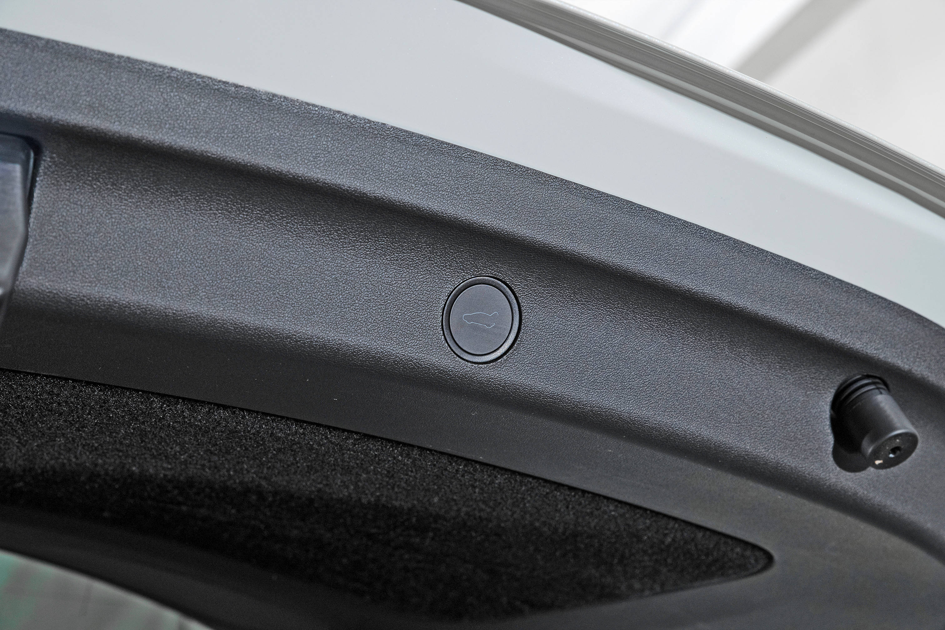 Rebil - Tesla Model Y | 2022 | EC79697