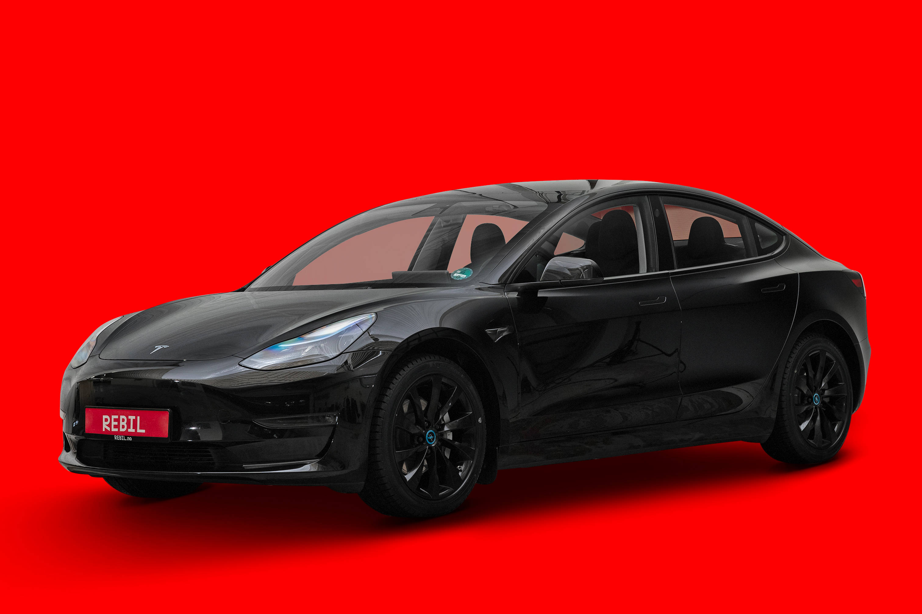 Rebil - Tesla Model 3 | 2023 | LRW3E7EK4PC705066