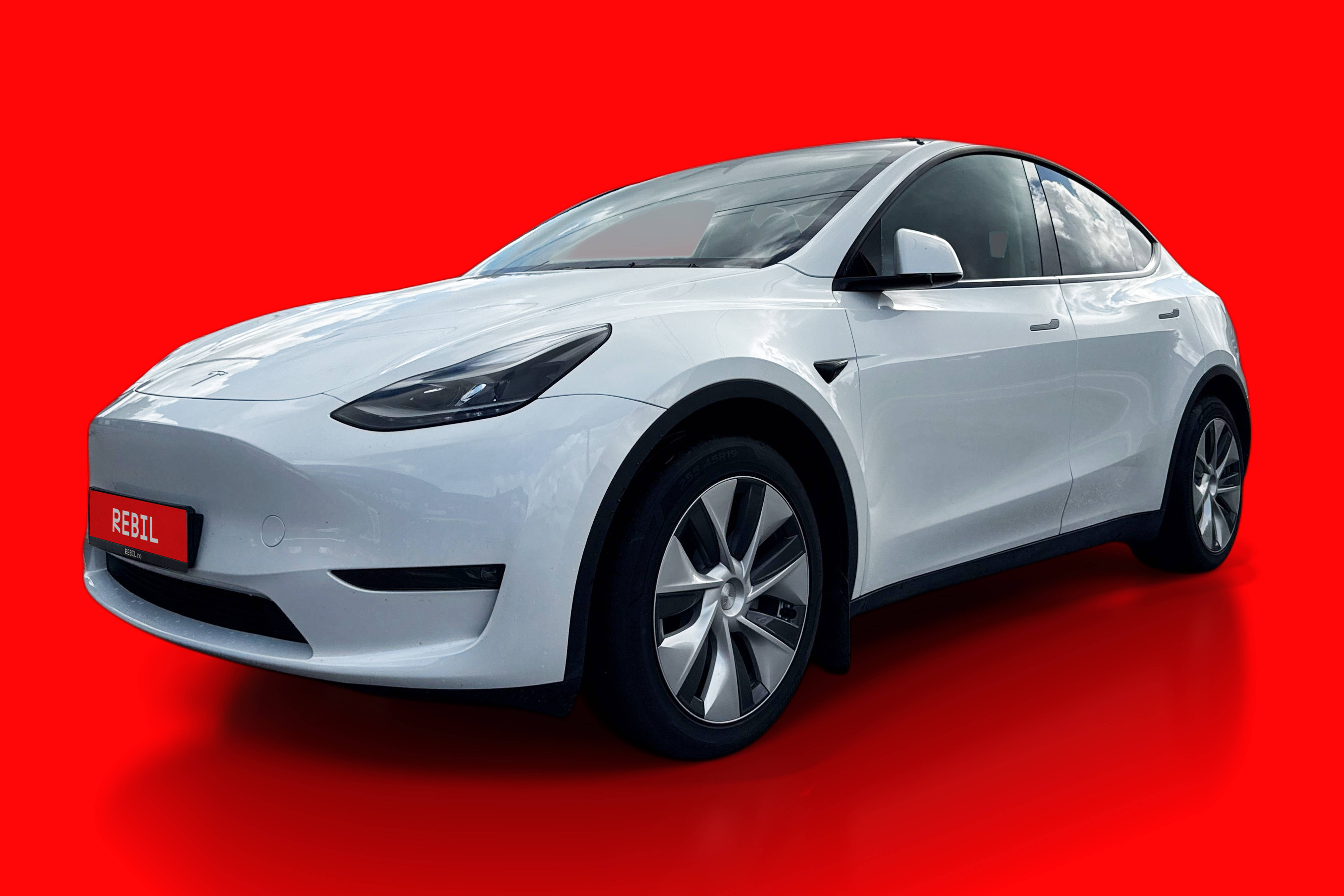 Rebil - Tesla Model Y | 2024 | EJ44974