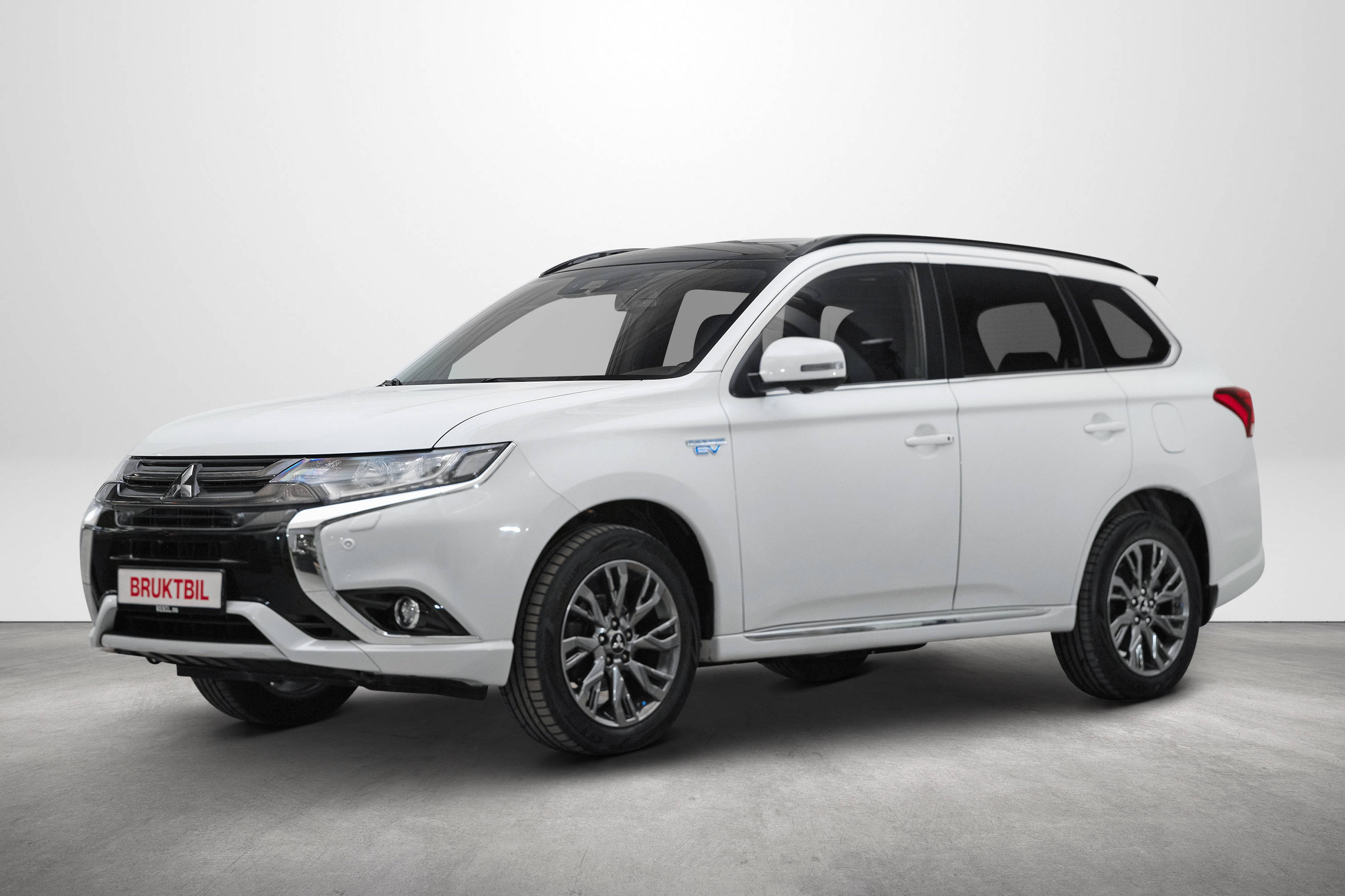 Rebil - Mitsubishi Outlander | 2017 | AS52614