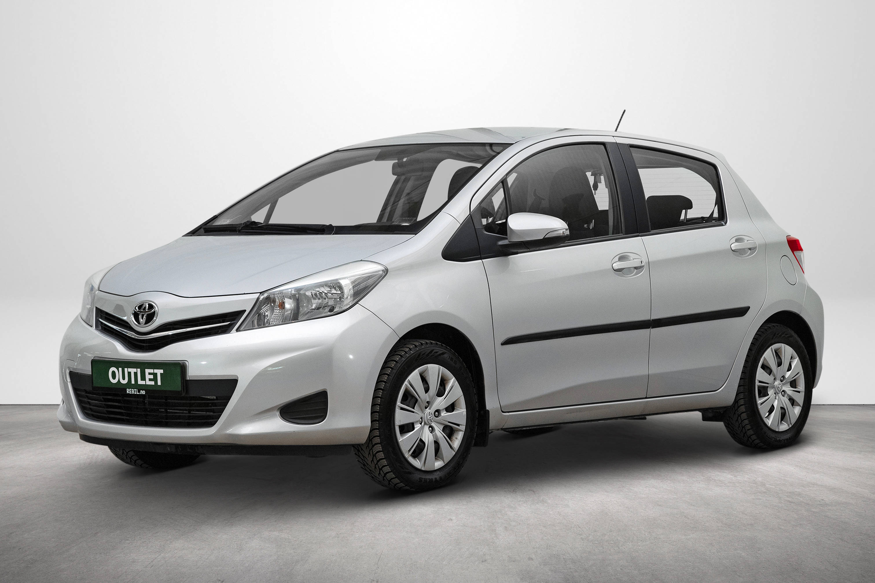 Rebil - TOYOTA Yaris | 2013 | BS79763