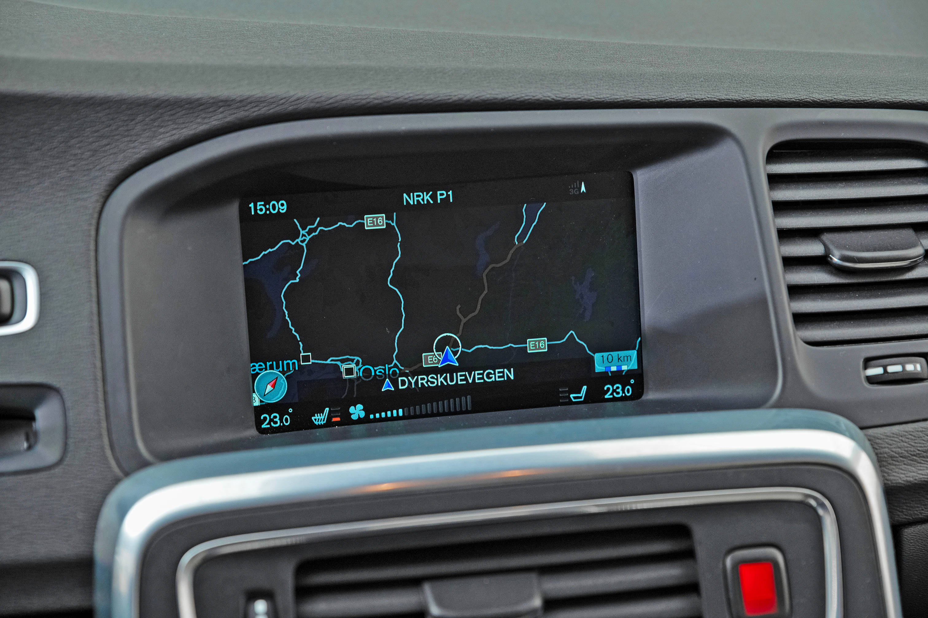 Rebil - VOLVO V60 | 2016 | DP83400