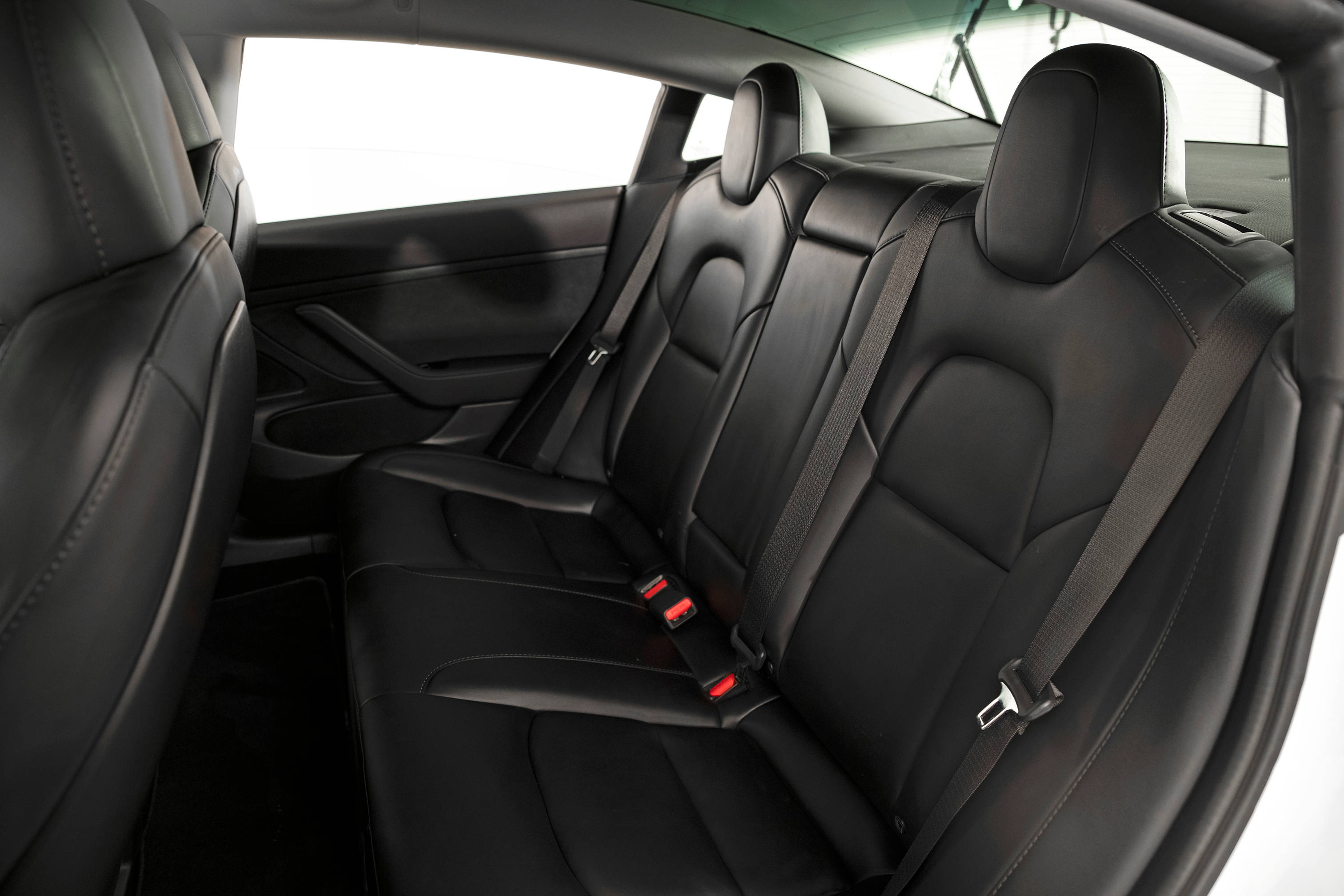 Rebil - Tesla Model 3 | 2020 | EB24152