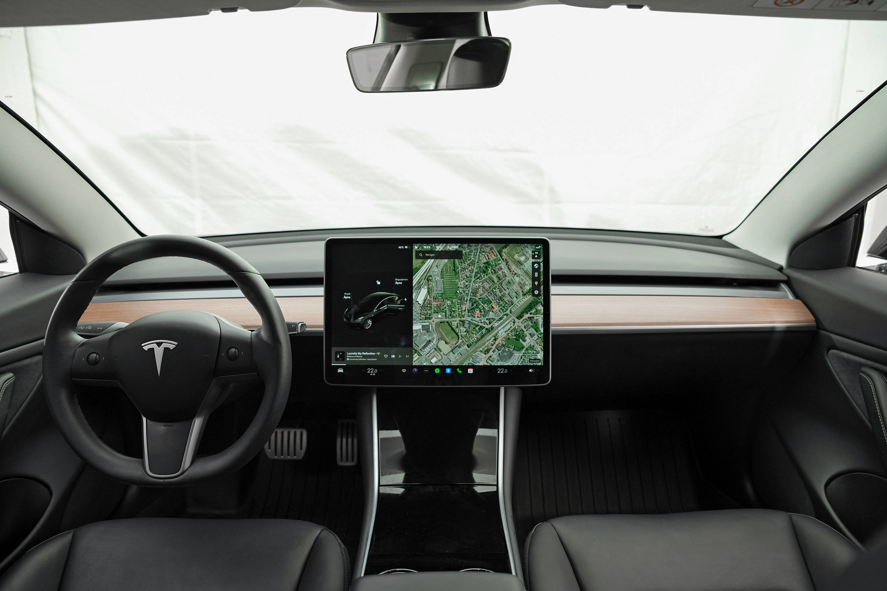 Rebil - Tesla Model 3 | 2020 | EB65690