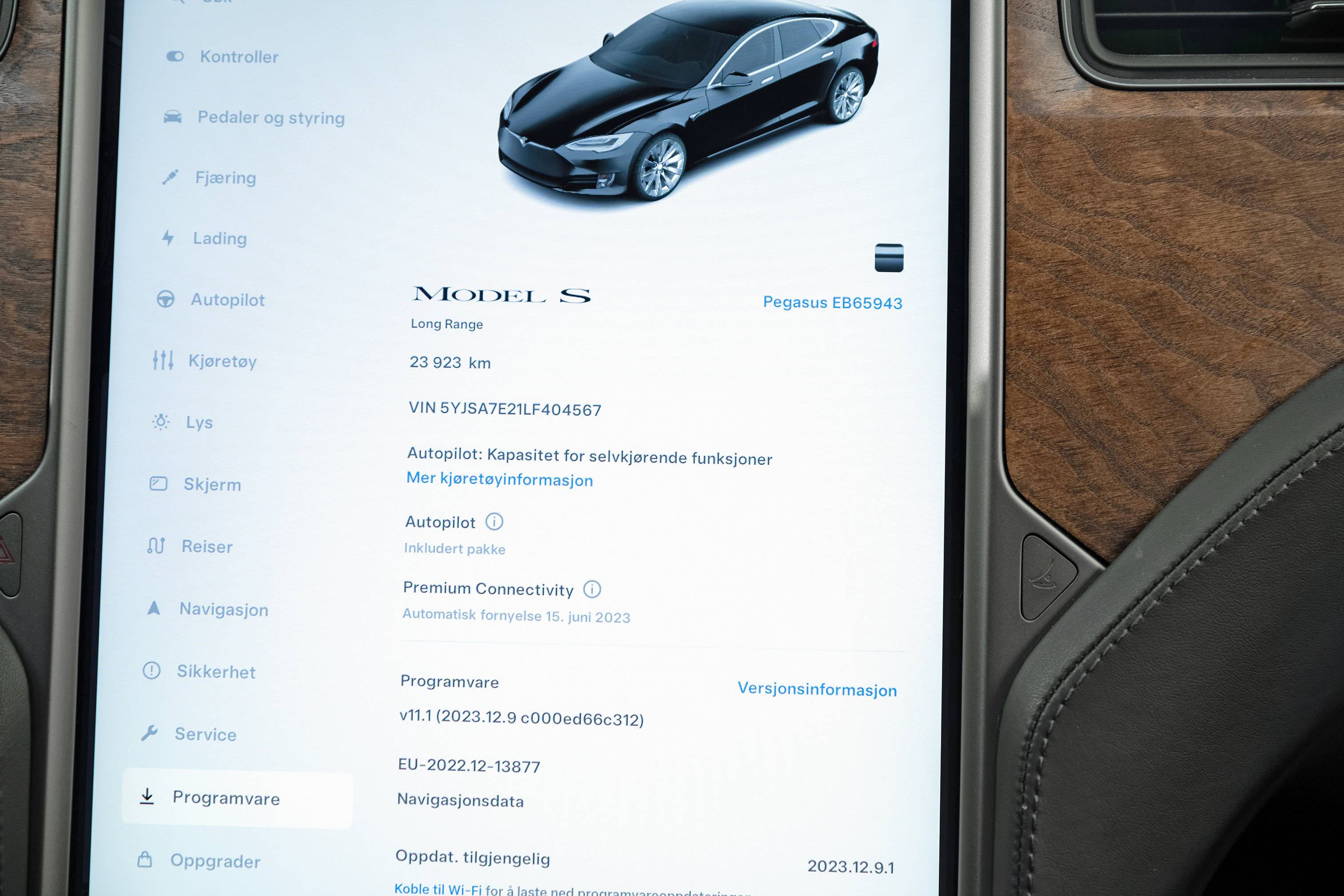Rebil - Tesla Model S | 2020 | EB65943