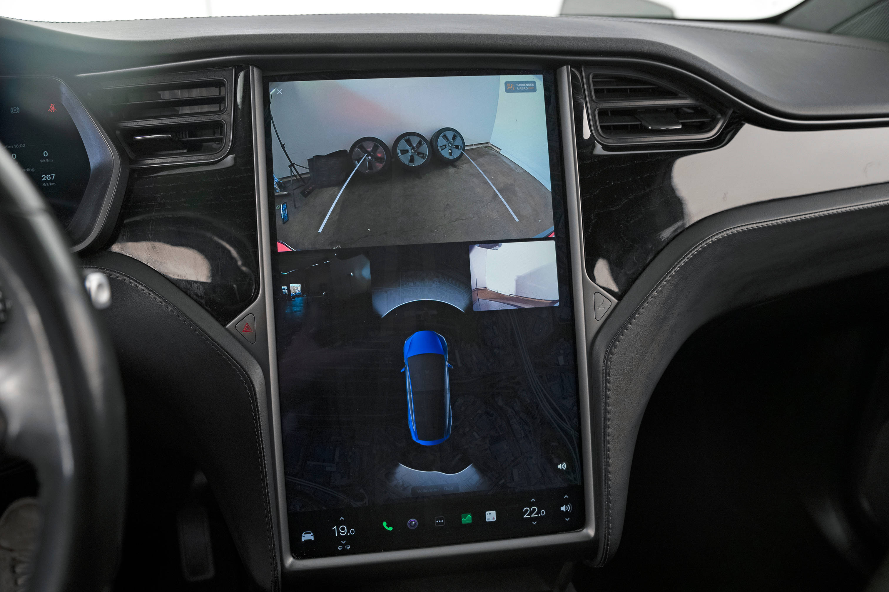 Rebil - Tesla Model X | 2018 | EK98921