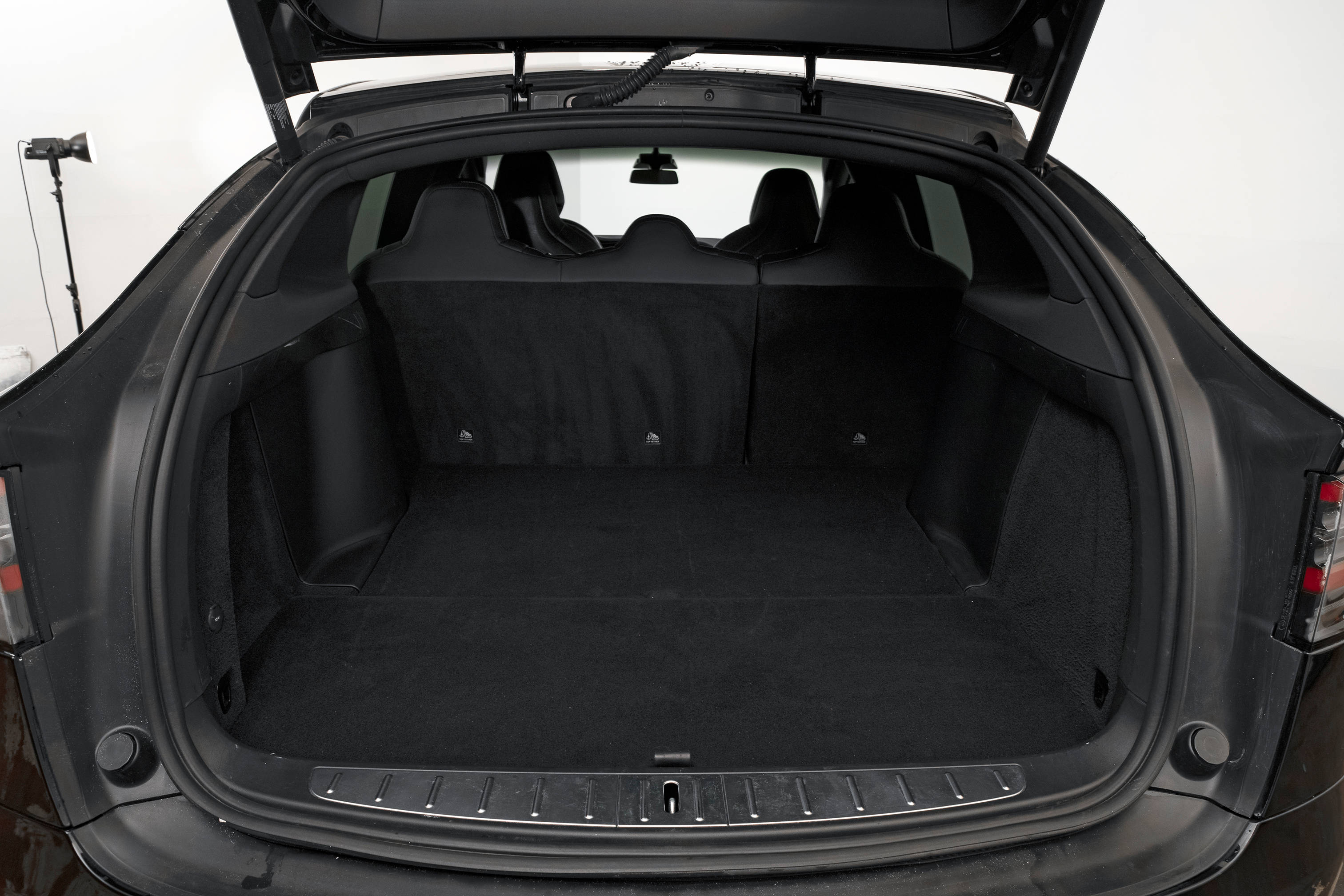 Rebil - Tesla Model X | 2018 | EV23341