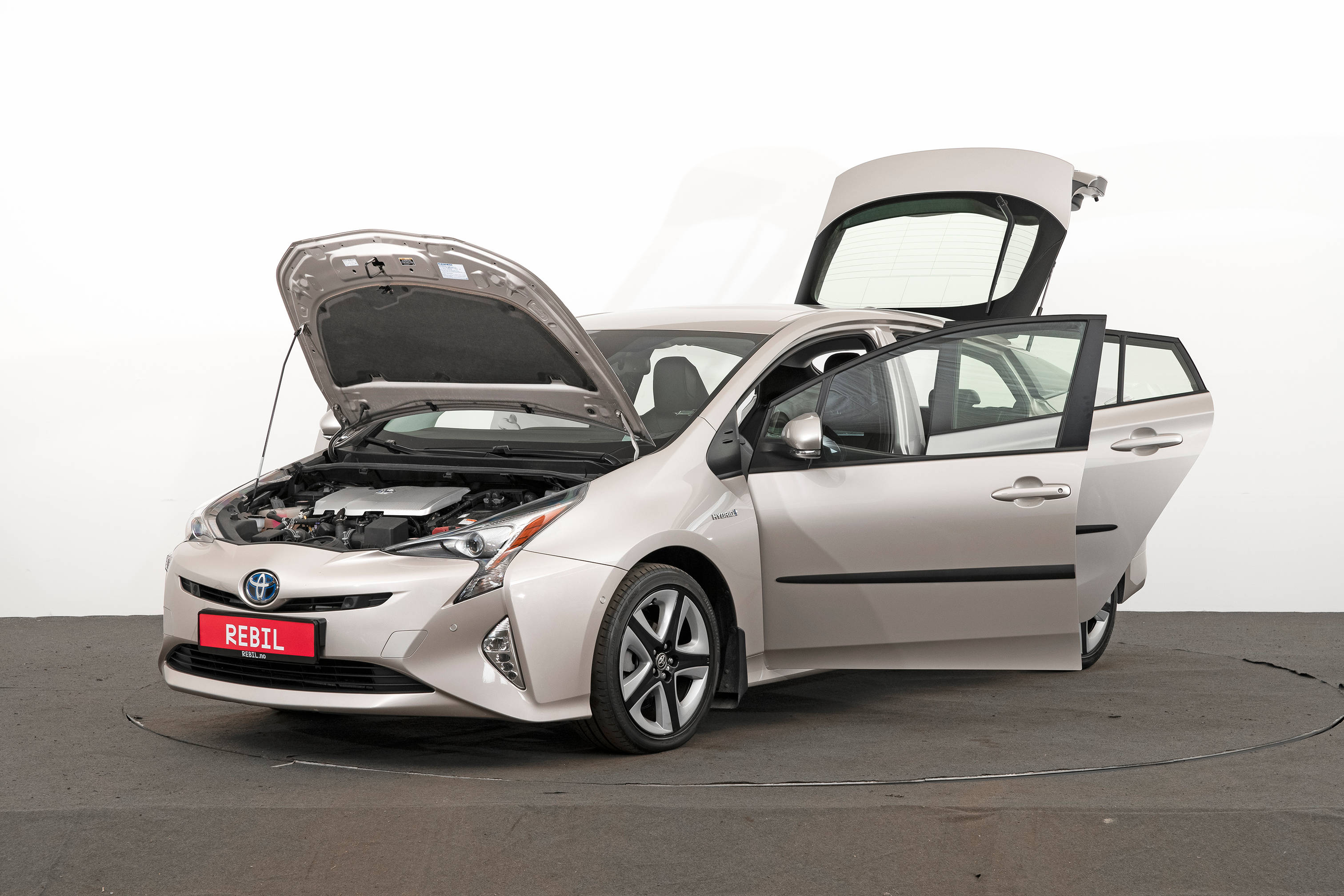 Rebil - Toyota Prius