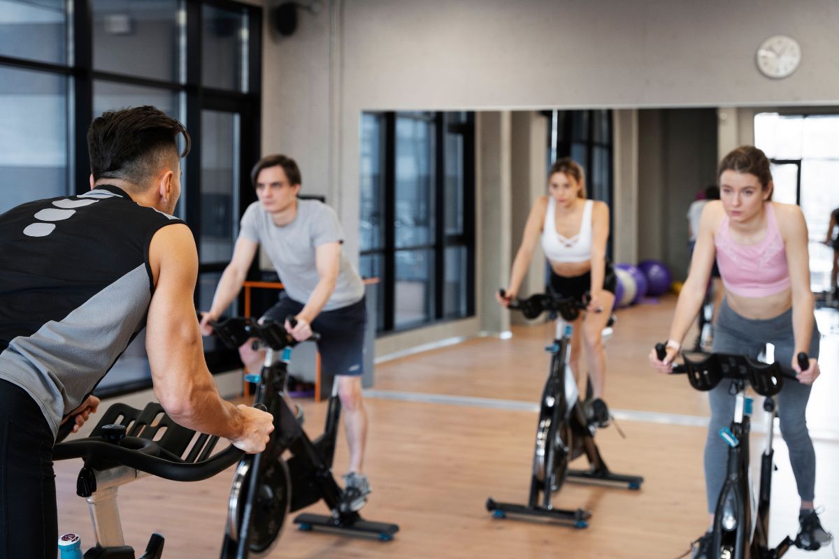 Beginner fitness classes: A complete guide for first-timers | Rezerv