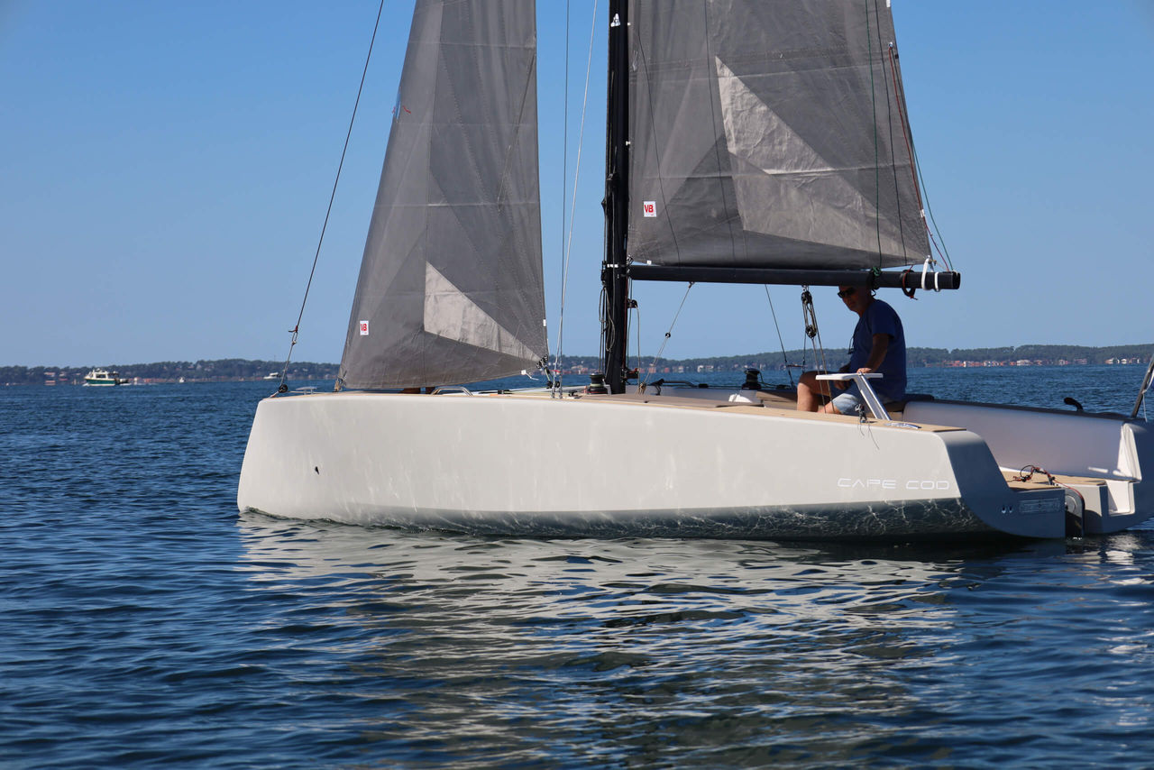 Voiles & Voiliers - CAPE COD 767 "La classe" - Rosewest