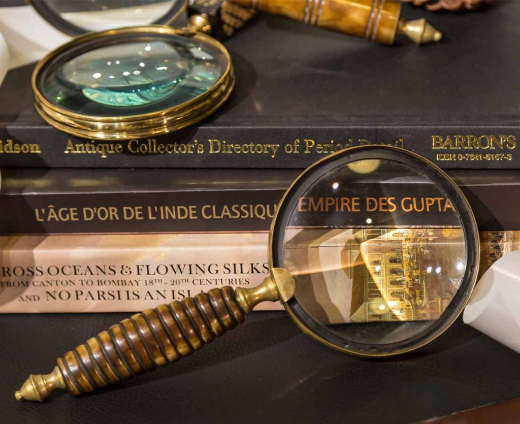 Magnifying Glasses - The Past Perfect Collection