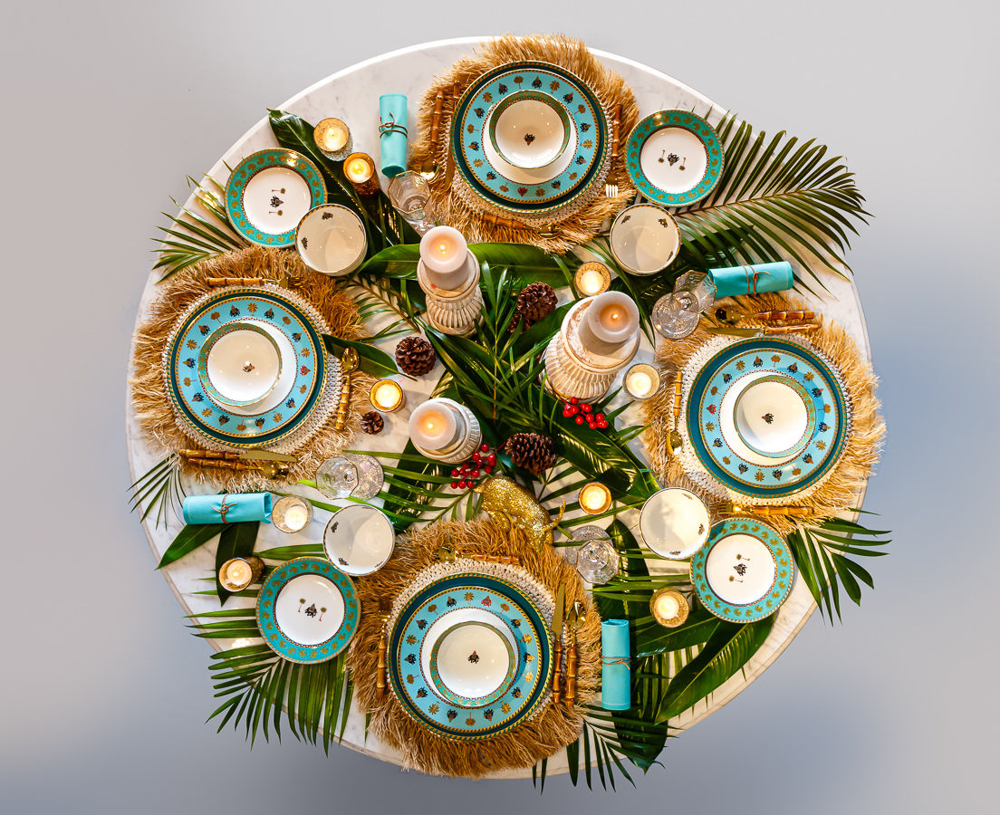 Christmas Table Settings - Something for Everyone - The Past Perfect ...
