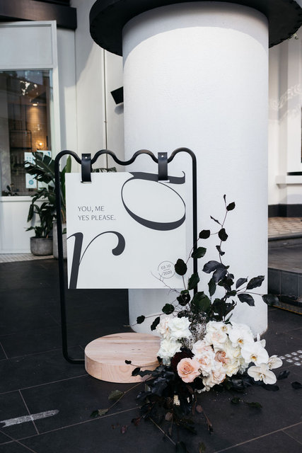 Black Curve Metal Seating Chart Frame - Creative Melbourne Event ...