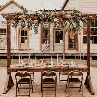 *Table - Hanging - Endless Treasures