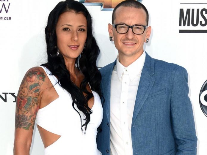 Chester Bennington's Musical Legacy - Shortpedia Voices