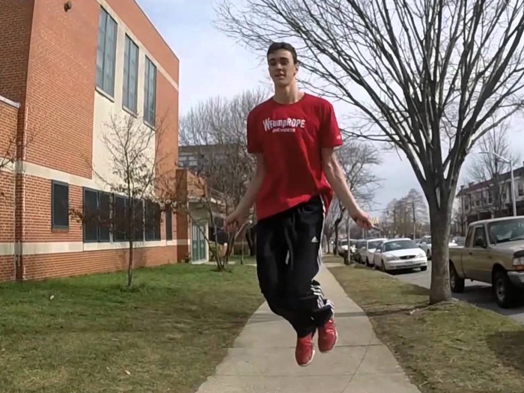 8 Jump Rope Variations For An Intense Workout