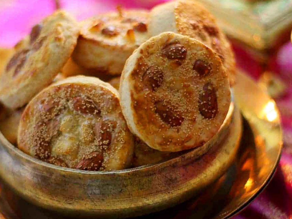 9 Mouth-Watering Authentic Kashmiri Dishes