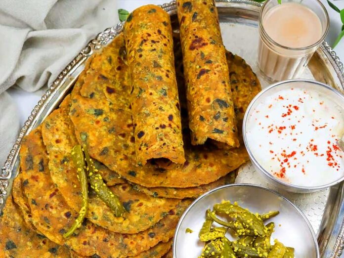 5 Yummy Yet Healthy Indian Snacks To Pack For Your Trip