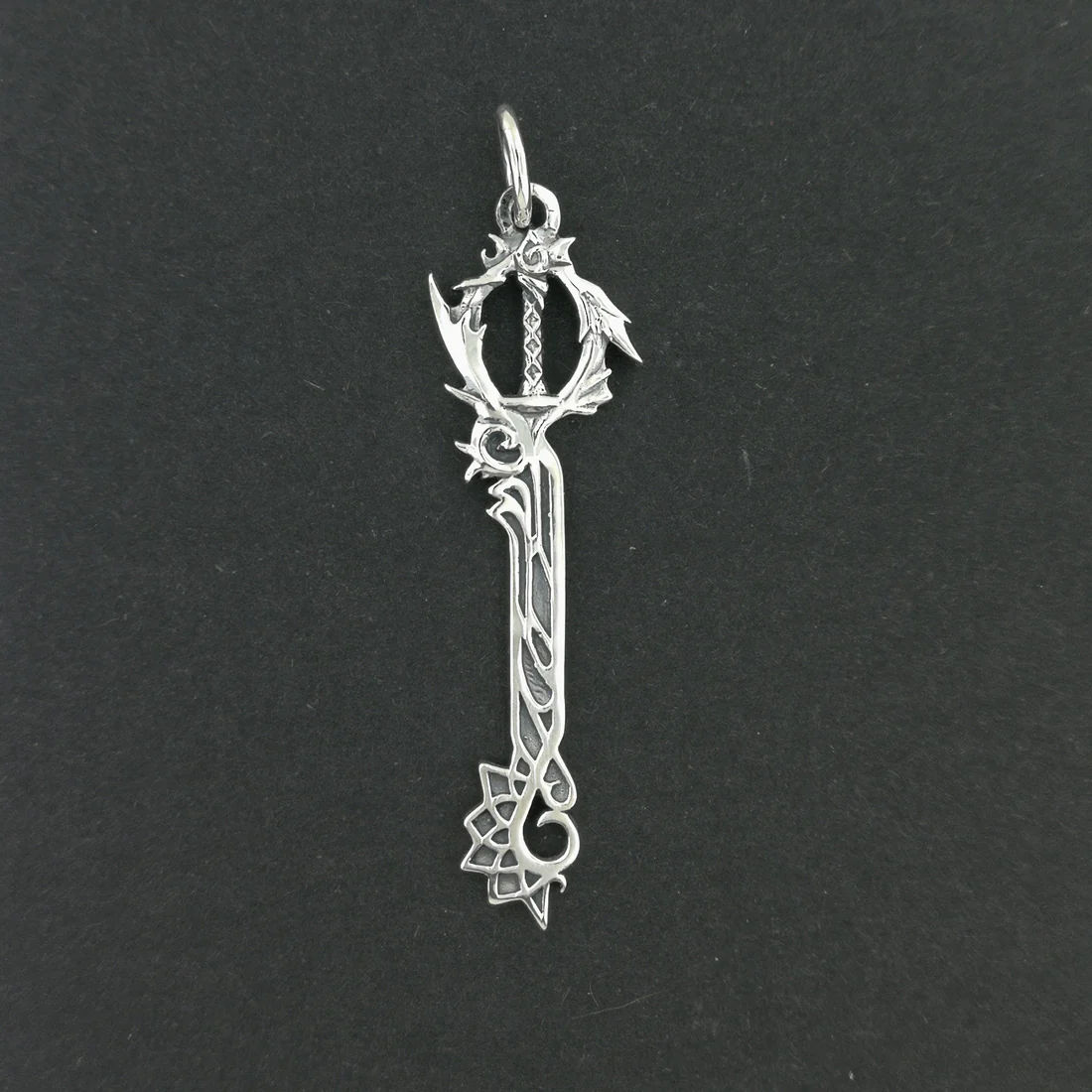 14 Best Kingdom Hearts Keyblade Necklaces & Pendants