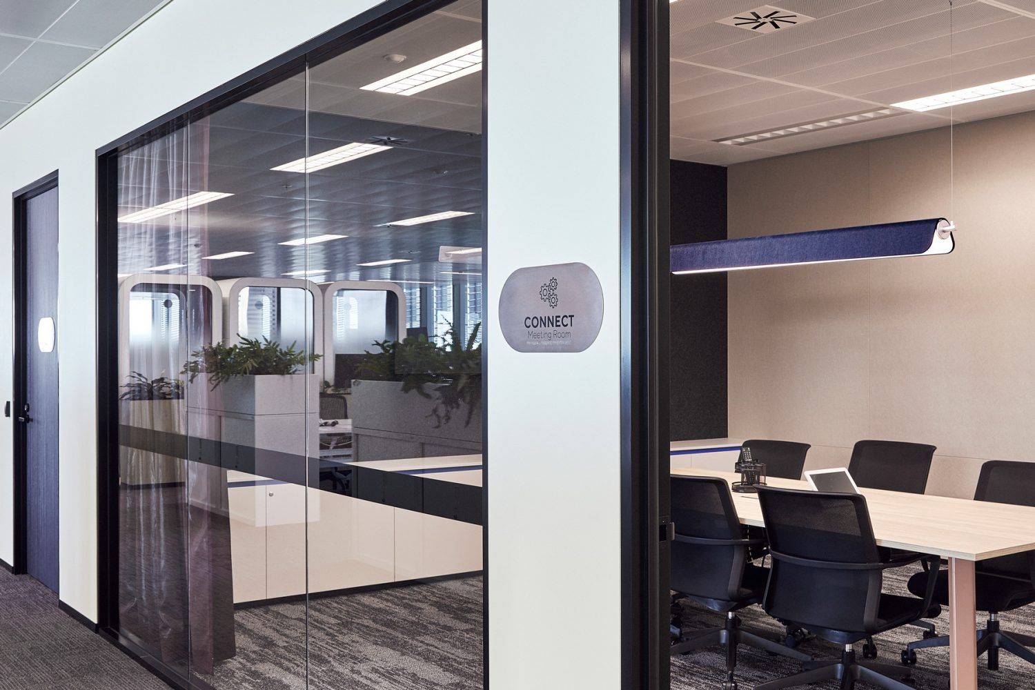 Dasch Acoustic Light | Luxxbox | Sleek, simple, stylish