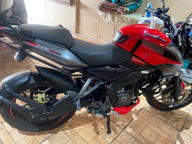 Bajaj Pulsar NS 200 2020 ₡ 1700000 | Auto Moto Costa Rica | WWW.AUTOMOTO.CR