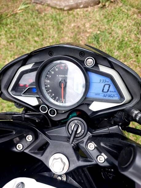 Bajaj Pulsar NS 200 2018 ₡ 1600000 | Auto Moto Costa Rica | WWW.AUTOMOTO.CR