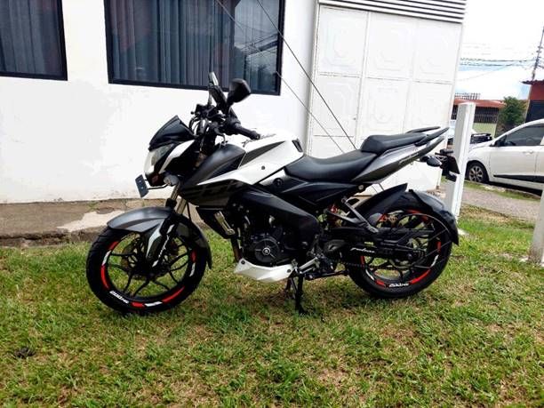 Bajaj Pulsar NS 200 2018 ₡ 1600000 | Auto Moto Costa Rica | WWW.AUTOMOTO.CR