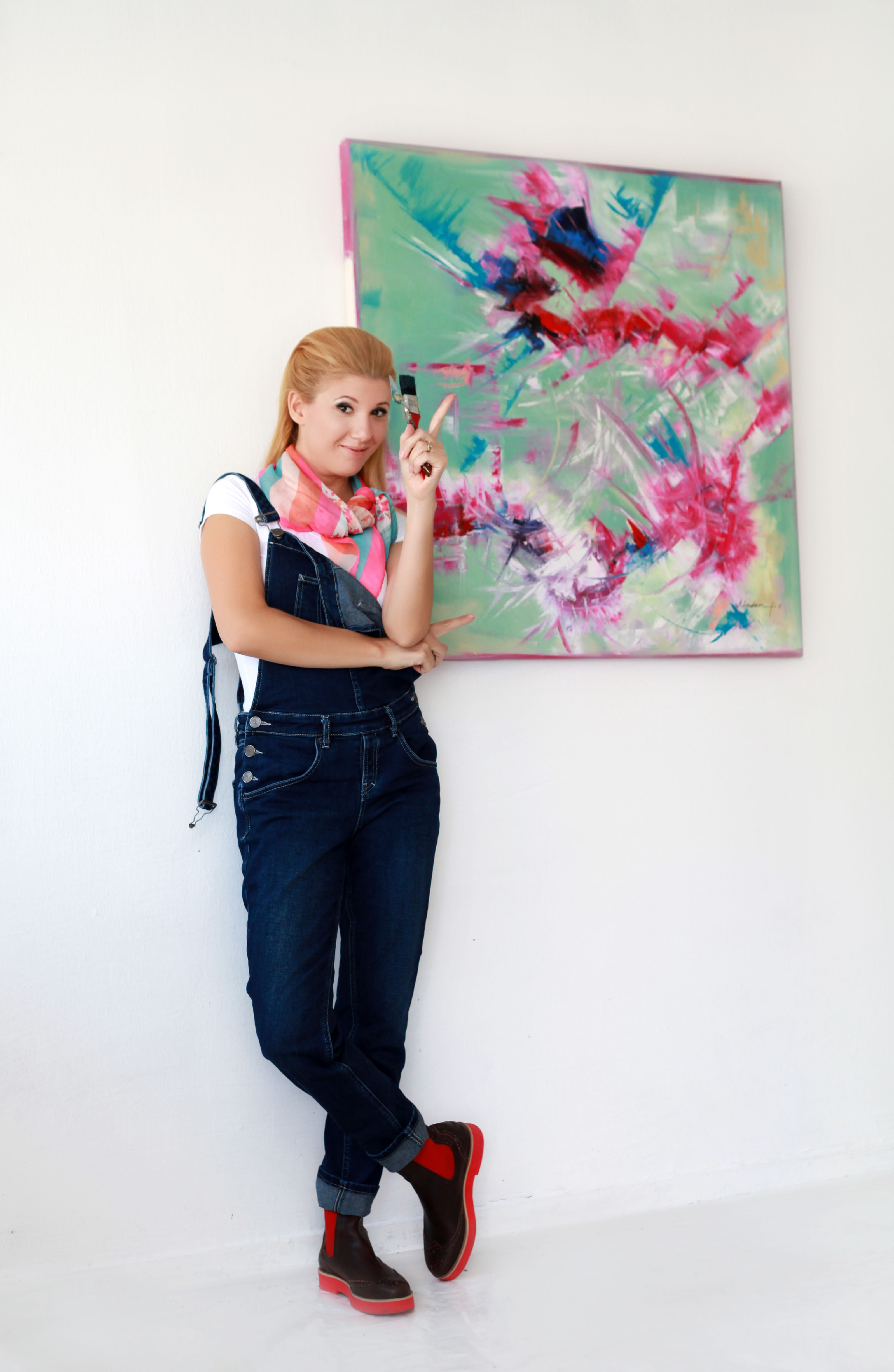 Madam P - 17 works for sale, profile & content on The Artling