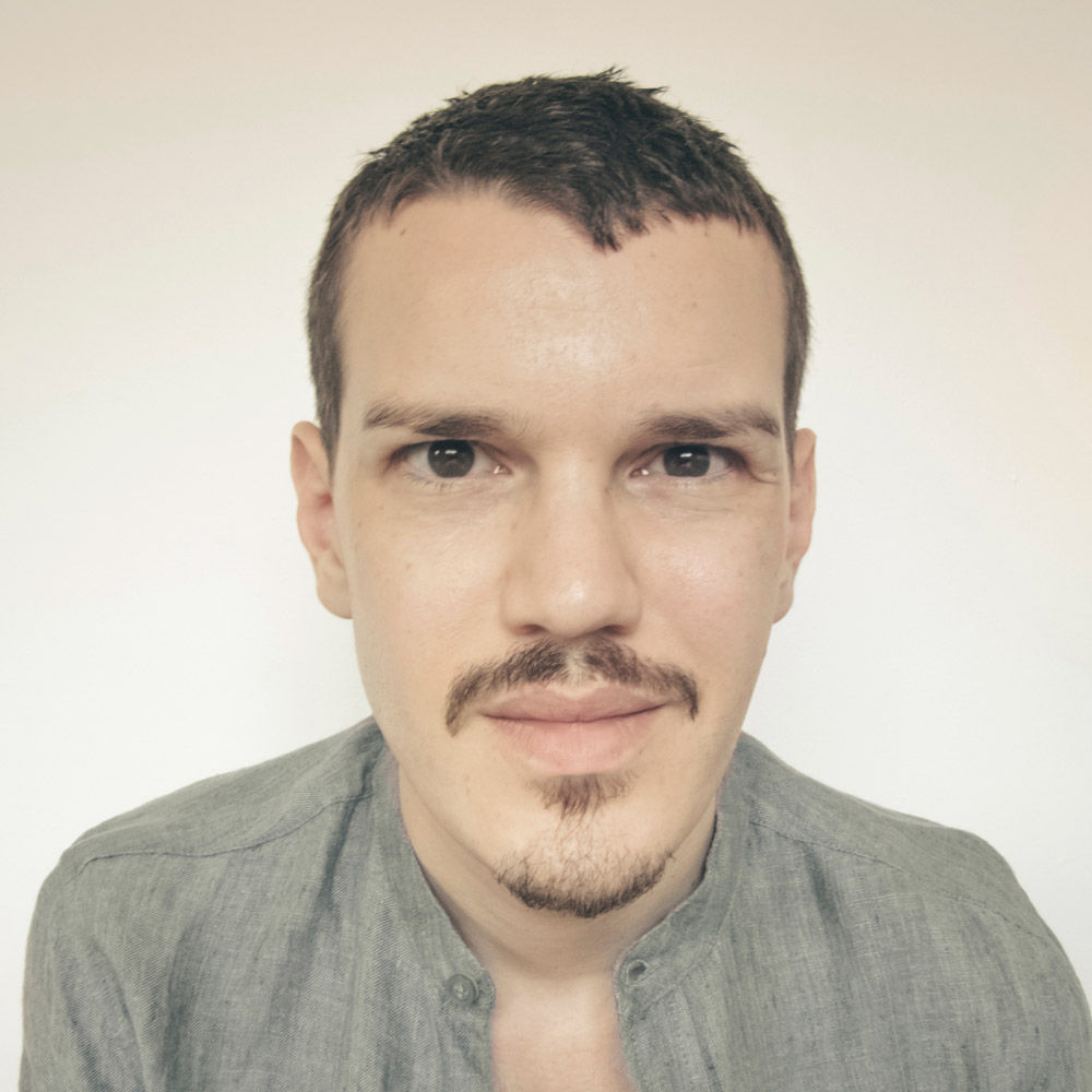 Toby Leon - 4 works for sale, profile & content on The Artling