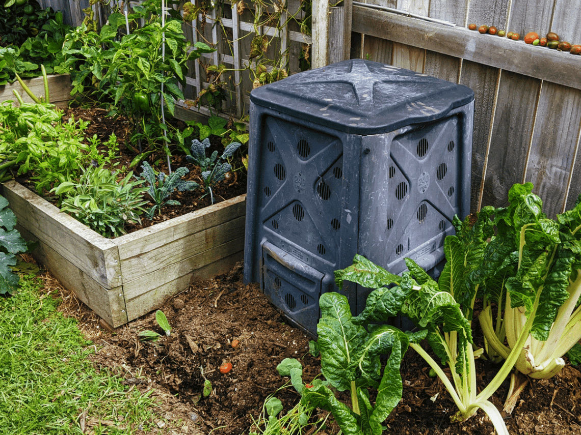 How to Make the Best Compost for Growing Vegetables: Composting 101 ...