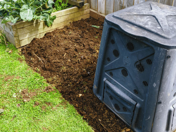 Deciding Where to Place Your Compost Bin - 11 Factors to Ensure Success ...