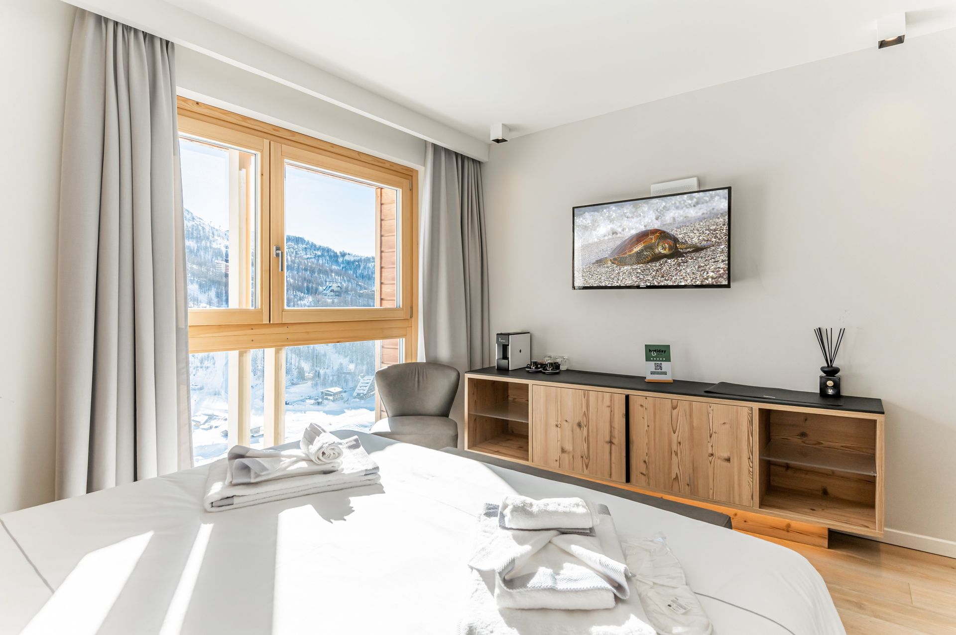 Hotiday Room Collection Cervinia - Best Price Guaranteed - Hotiday
