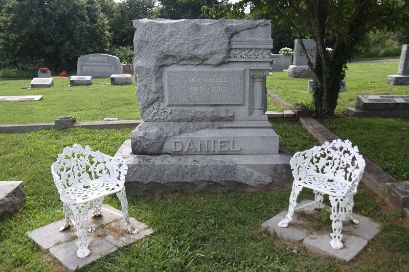 Where is the Jack Daniel Grave?