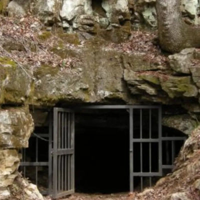 Tumbling Rock Cave Preserve - Fackler, Alabama - Tims Ford Lake Area ...