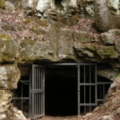 Tumbling Rock Cave Preserve - Fackler, Alabama - Tims Ford Lake Area ...