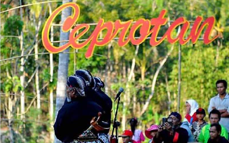 Ceprotan, Kisah Sekartaji dan Asmorobangun dalam Lemparan Kelapa Muda ...