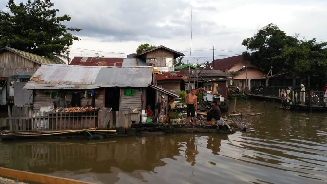 Diserang Hunian Modern, Nasib Rumah Lanting Kini Memprihatinkan ...