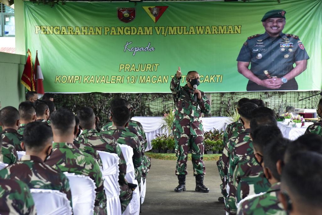 Kunjungi Kompi Kavaleri 13/MTC, Pangdam VI Mulawarman Memberikan ... Kunjungi Kompi Kavaleri 13/MTC, Pangdam VI Mulawarman Memberikan ...