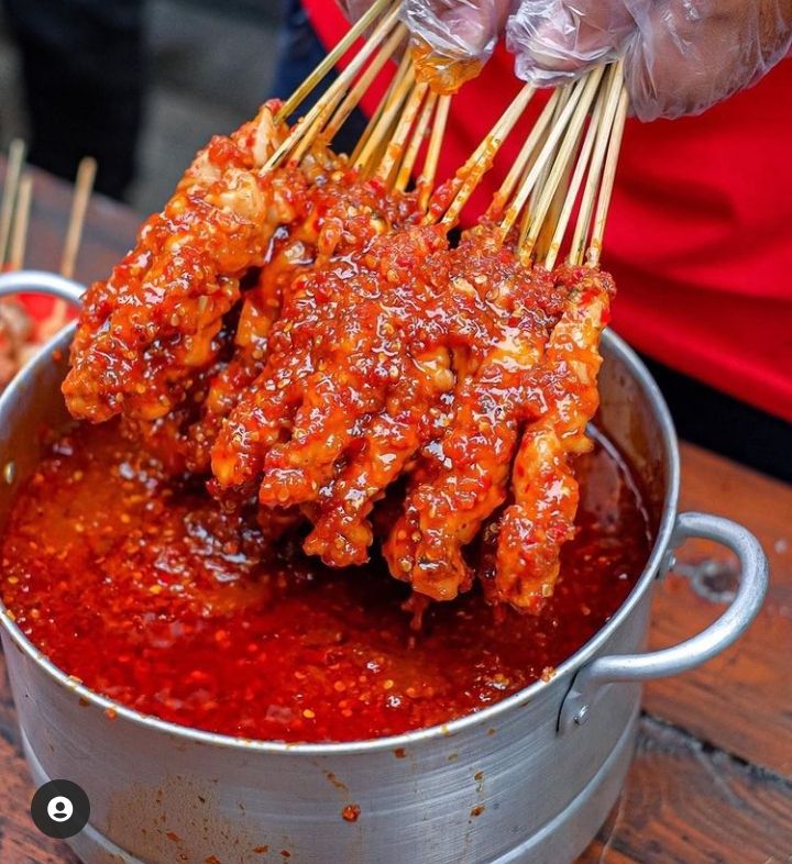 Sate Merah Bangde, Bumbunya Meresap Sampai Gigitan Terakhir - Jogjaaja