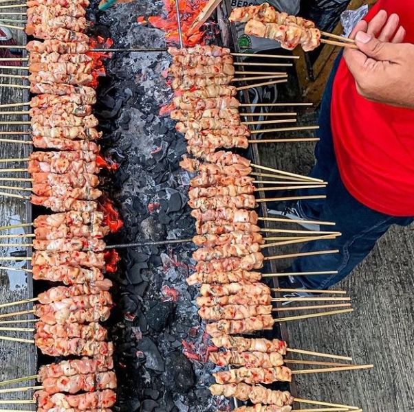 Sate Merah Bangde, Bumbunya Meresap Sampai Gigitan Terakhir - Jogjaaja