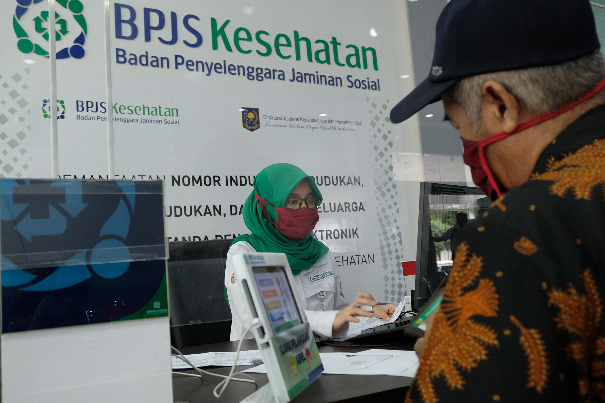 Kemudahan Dari JKN-KIS, Berobat Tidak Wajib Lagi Bawa Kartu BPJS ... Kemudahan Dari JKN-KIS, Berobat Tidak Wajib Lagi Bawa Kartu BPJS ...