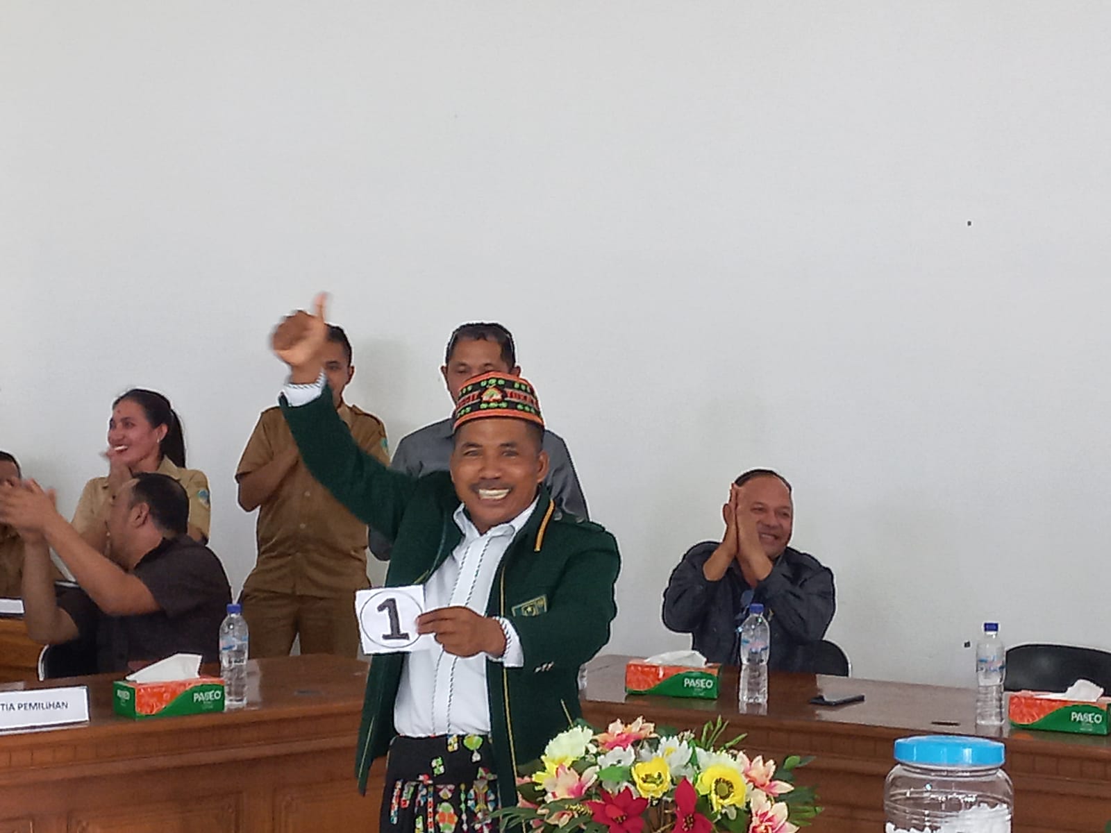 Sipri Habur Berhasil Duduki Kursi Wakil Bupati Matim - Trenasia.com Sipri Habur Berhasil Duduki Kursi Wakil Bupati Matim - Trenasia.com