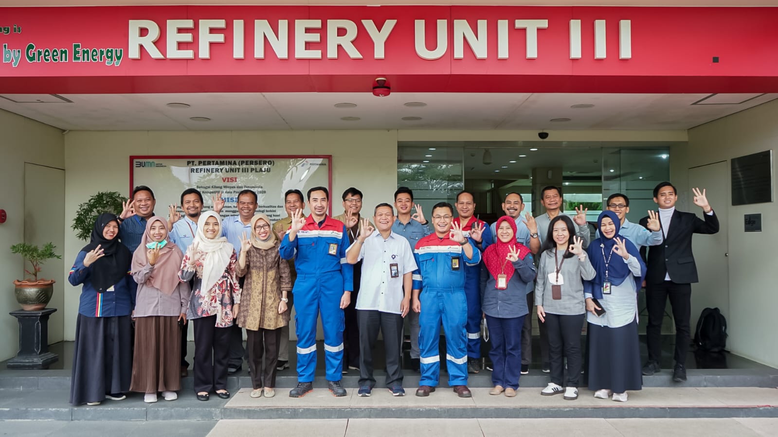 Kilang Pertamina Plaju Komitmen Implementasikan Prinsip ESG dalam ... Kilang Pertamina Plaju Komitmen Implementasikan Prinsip ESG dalam ...