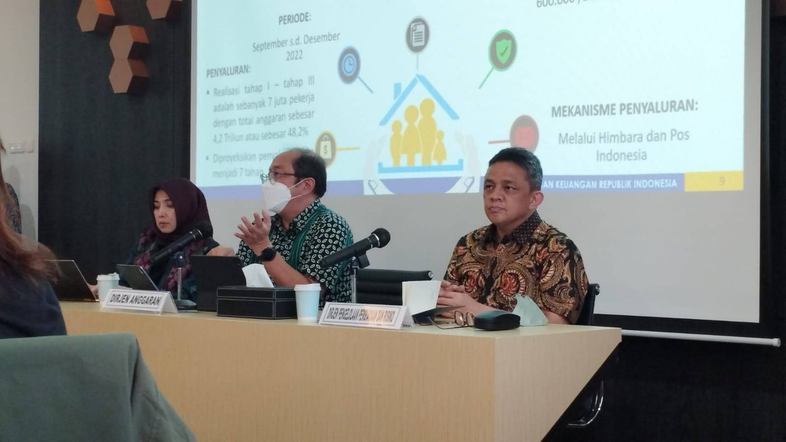 Siap-Siap, Bansos Sembako dan PKH Senilai Rp18,4 triliun Cair Minggu ... Siap-Siap, Bansos Sembako dan PKH Senilai Rp18,4 triliun Cair Minggu ...
