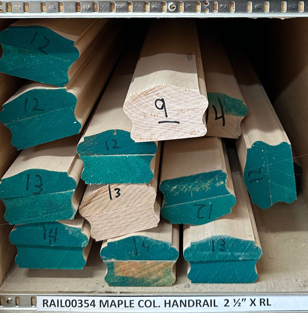Maple Colonial Handrail 2 1/2" x RL at Monaghan Lumber | Handrail